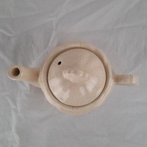 Swanson Pottery | Dining | Vintage Shawnee Pottery Teapot 94s Cream ...
